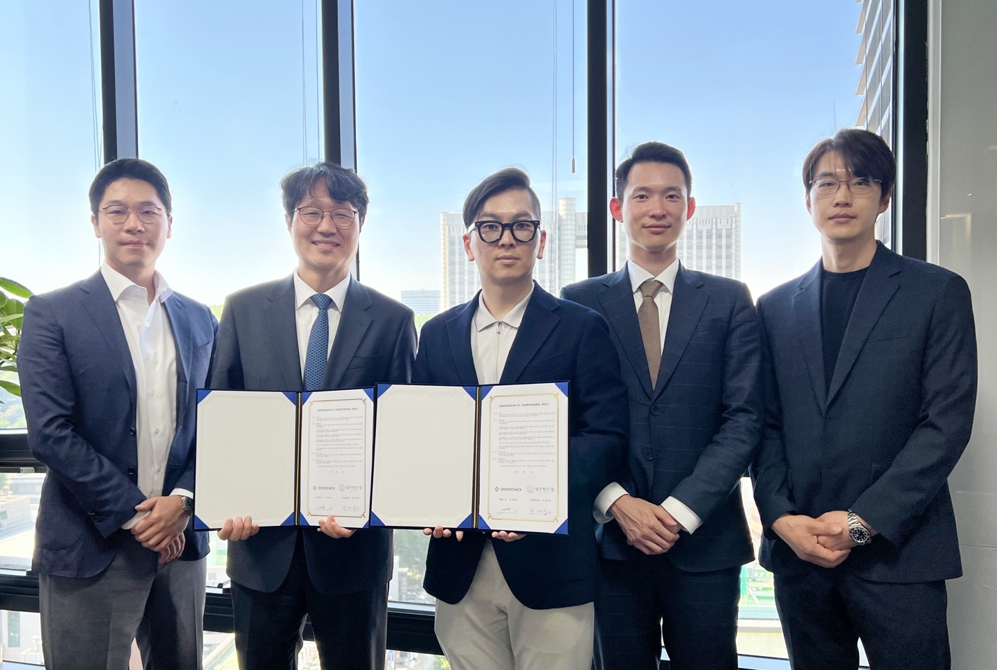 크로스체크·법무법인 필 MOU 체결 - Kollo
