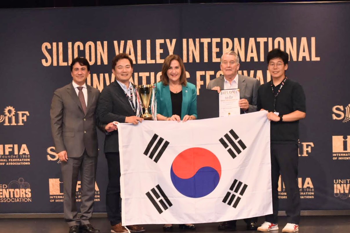 월드씨엔에스, ‘2024 미국 실리콘밸리 국제발명페스티벌’ 대상 수상 - Kollo